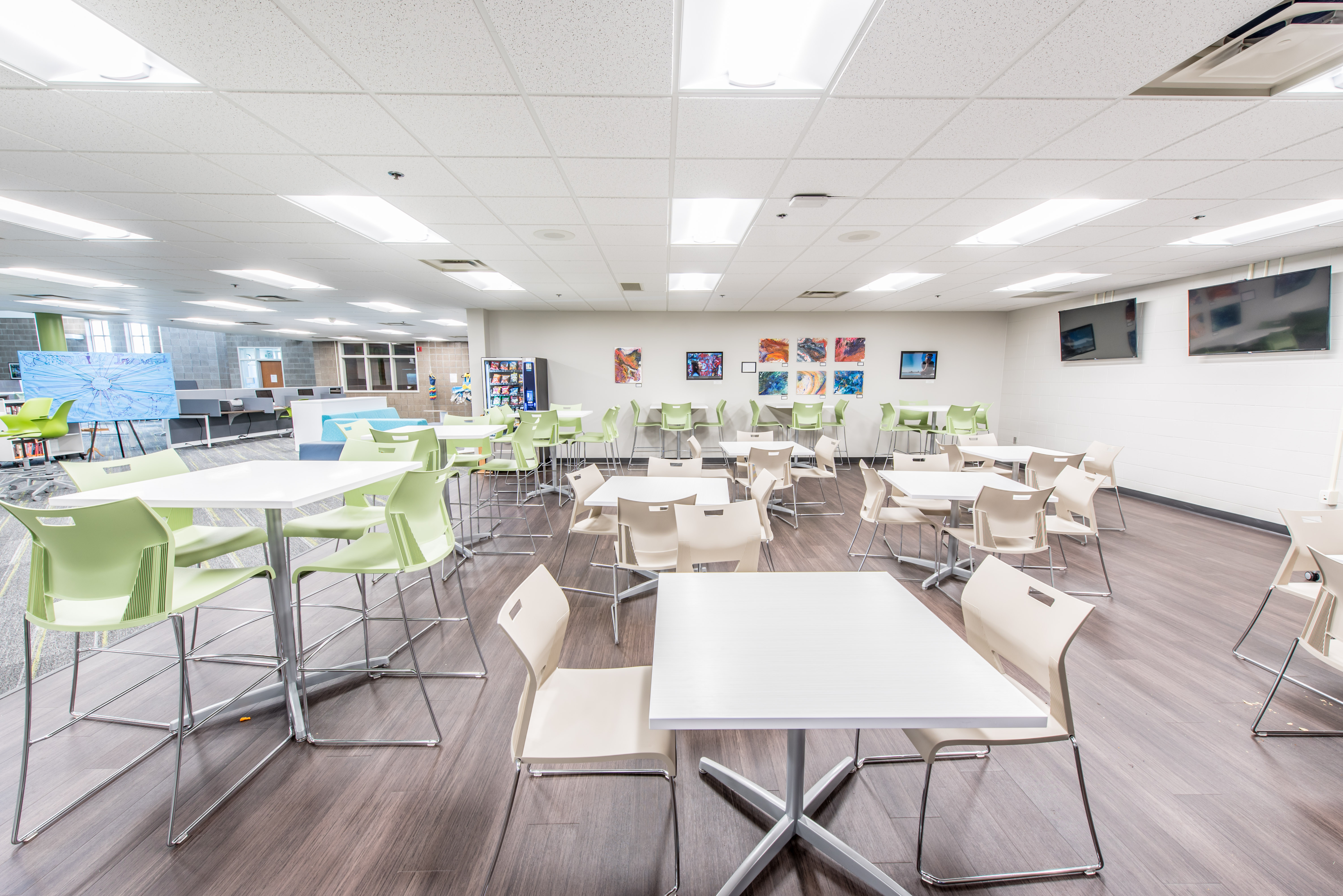 Skutt Catholic High School - Sheppard's Business Interiors