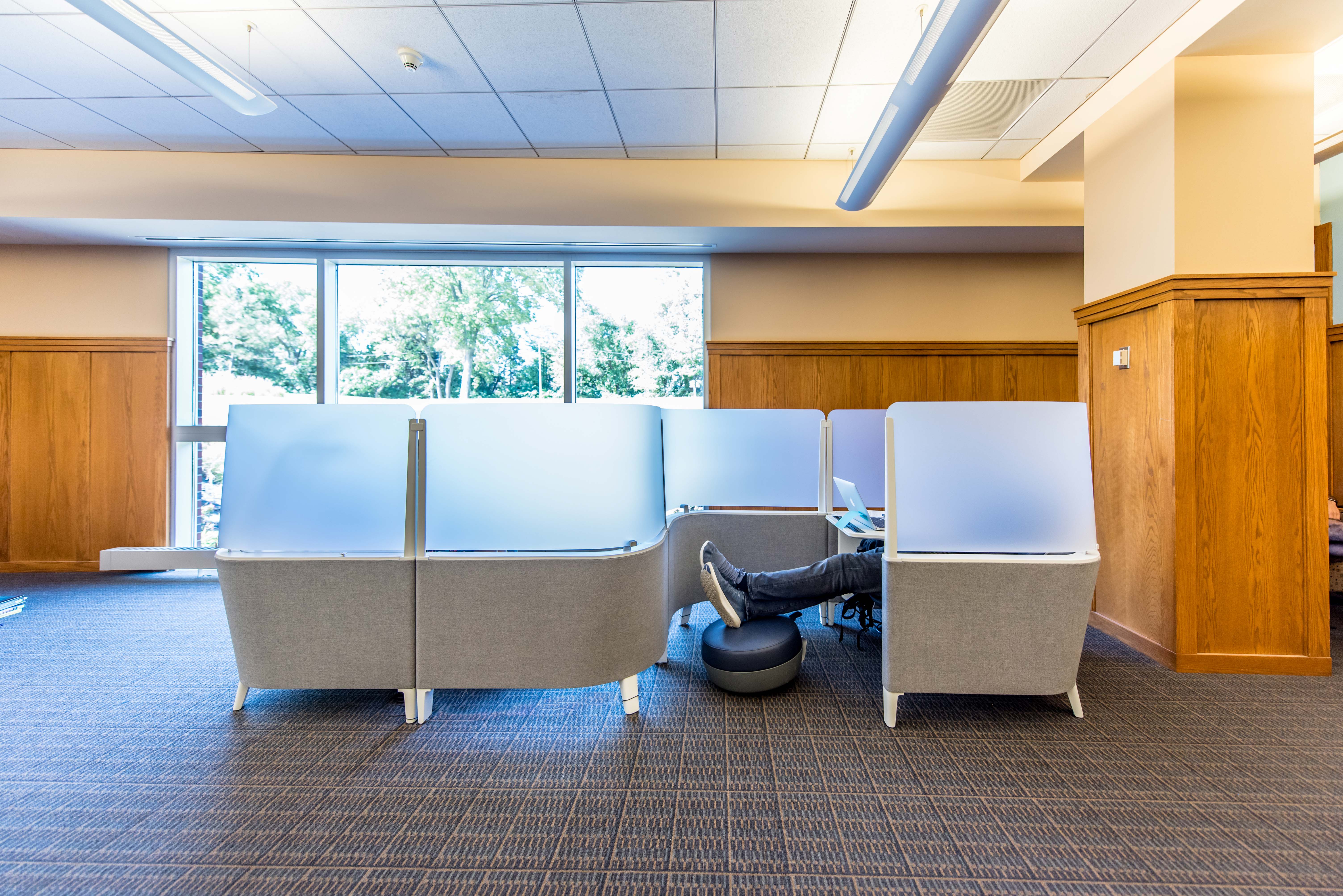 UNO Criss Library - Sheppard's Business Interiors